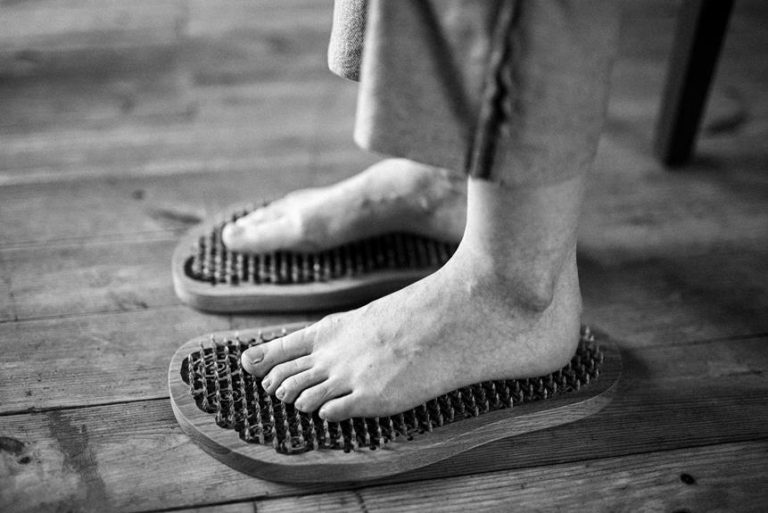 6 Best Foot Massagers for Seniors With Neuropathy - Soothe and Relieve ...